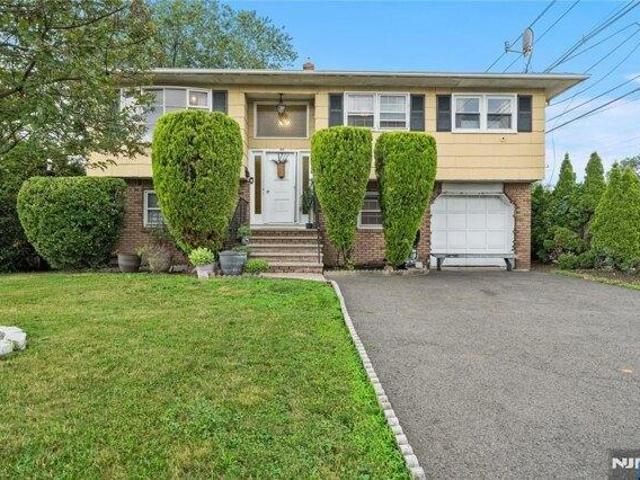 house with 4 bedroom, Clifton NJ DS104188351