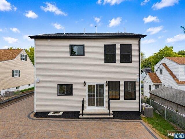 house with 4 bedroom, Clifton NJ DS102727892