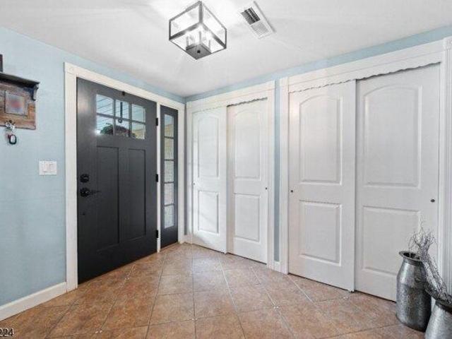 house with 4 bedroom, Clifton NJ DS103664398