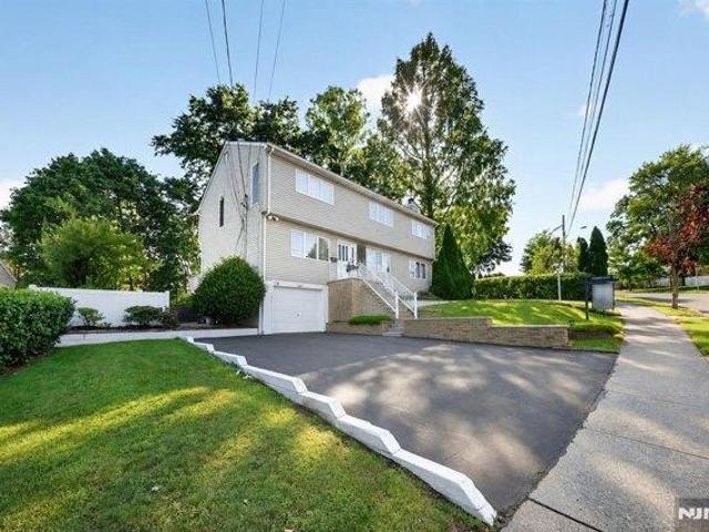 house with 4 bedroom, Clifton NJ ES104606697