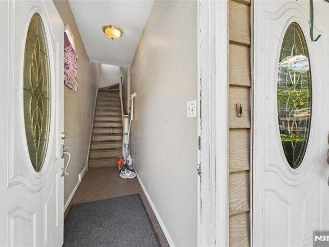 house with 4 bedroom, Clifton NJ ES104758471