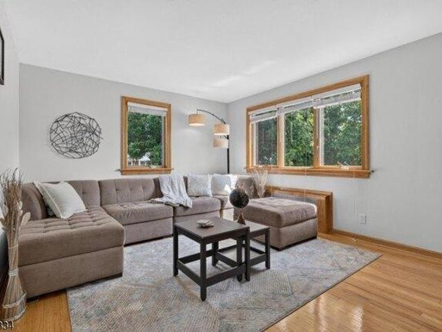 house with 4 bedroom, Clifton NJ ES104908651
