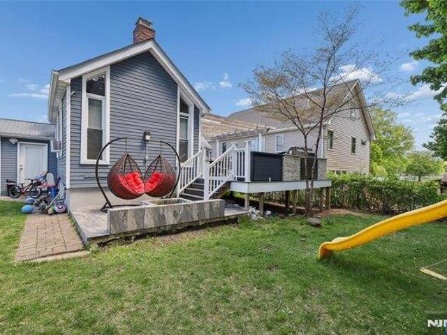 house with 4 bedroom, Clifton NJ ES105155922