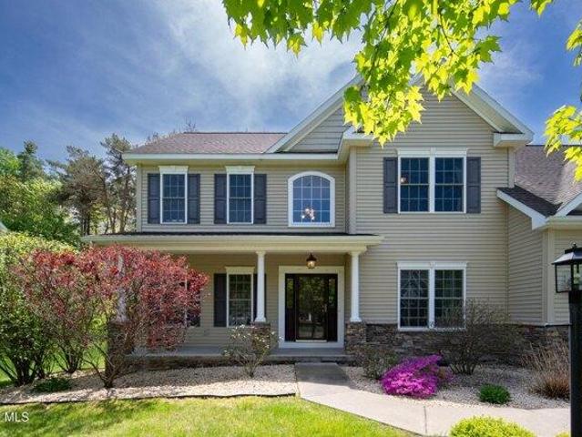 house with 4 bedroom, Clifton Park NY DS103587787