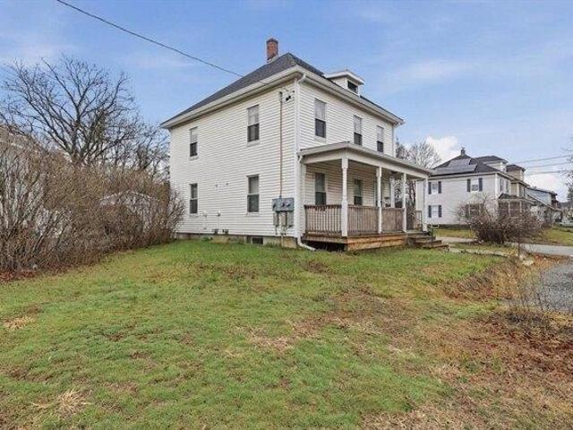 house with 4 bedroom, Clinton MA DLS103033319