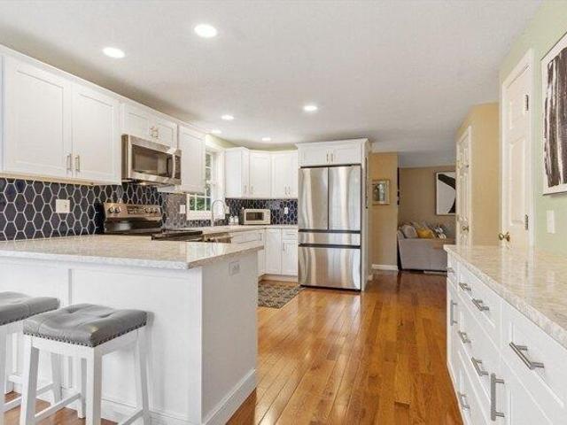 house with 4 bedroom, Clinton MA ES104808789