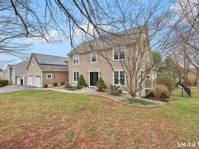 house with 4 bedroom, Cromwell CT DLS101748952