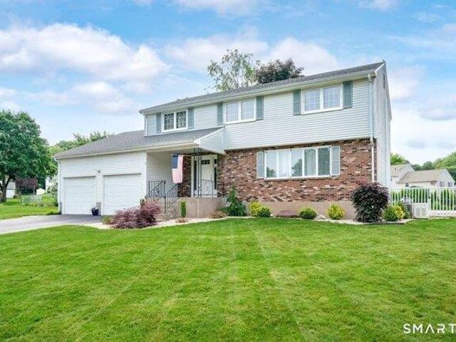 house with 4 bedroom, Cromwell CT ES104809153