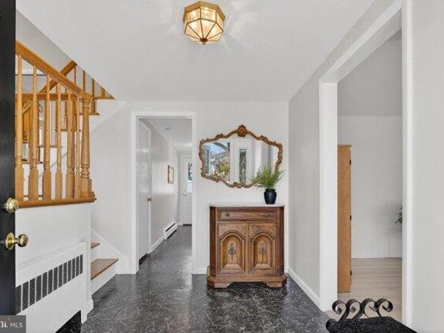 house with 4 bedroom, Cranbury NJ DLS102253985