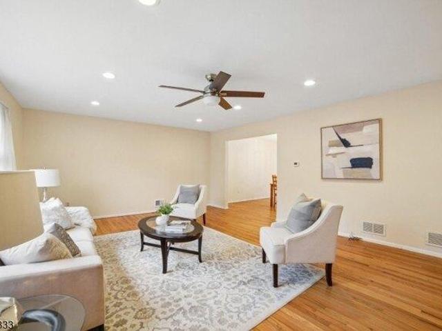 house with 4 bedroom, Cranford NJ ES104192495