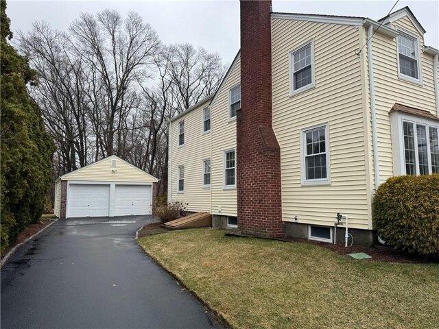 house with 4 bedroom, Cranston RI DLS101658316