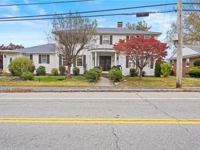 house with 4 bedroom, Cranston RI DLS102476249