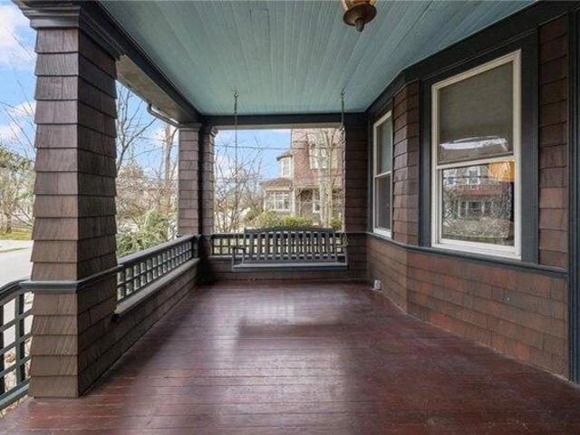 house with 4 bedroom, Cranston RI DLS102586352