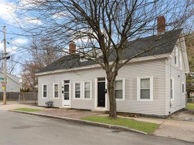 house with 4 bedroom, Cranston RI DLS102218810