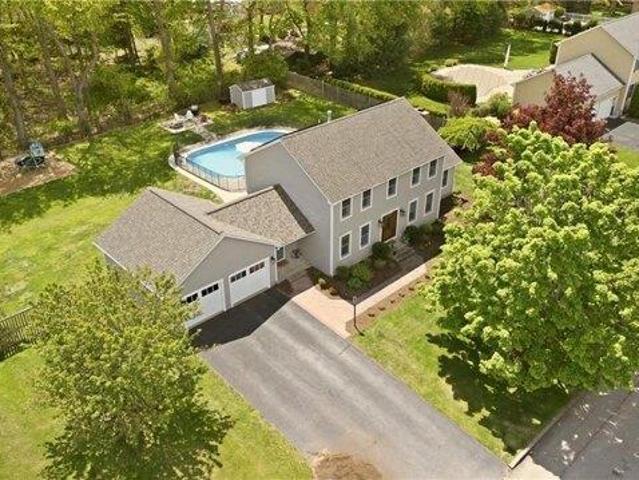 house with 4 bedroom, Cranston RI DLS102313164