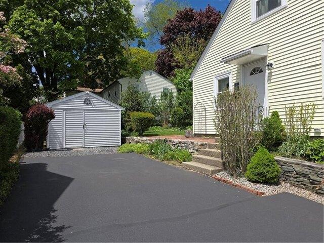 house with 4 bedroom, Cranston RI DLS103018563