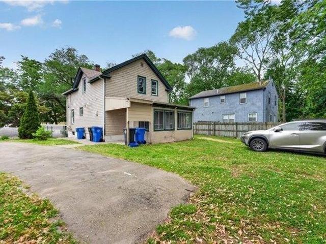 house with 4 bedroom, Cranston RI DLS103019084