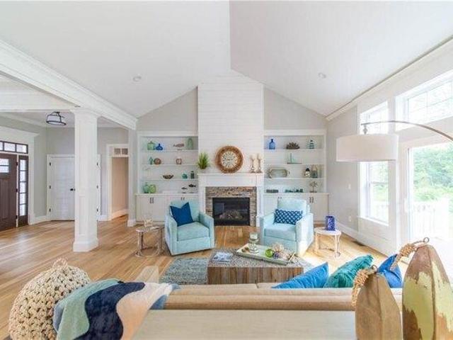 house with 4 bedroom, Cranston RI DS101858482