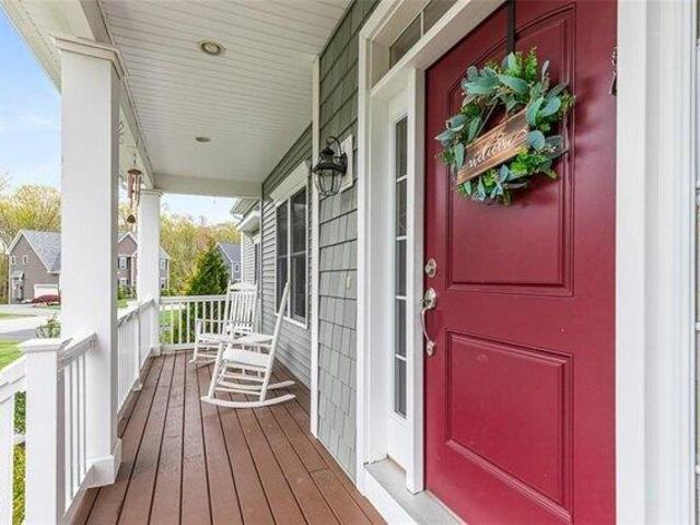 house with 4 bedroom, Cranston RI DS102285410