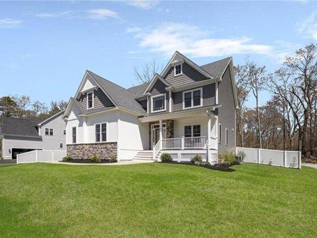 house with 4 bedroom, Cranston RI DS102726737