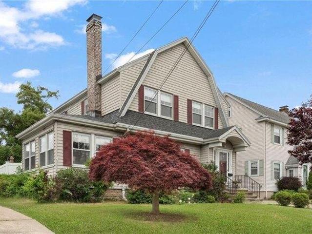 house with 4 bedroom, Cranston RI DS103019955