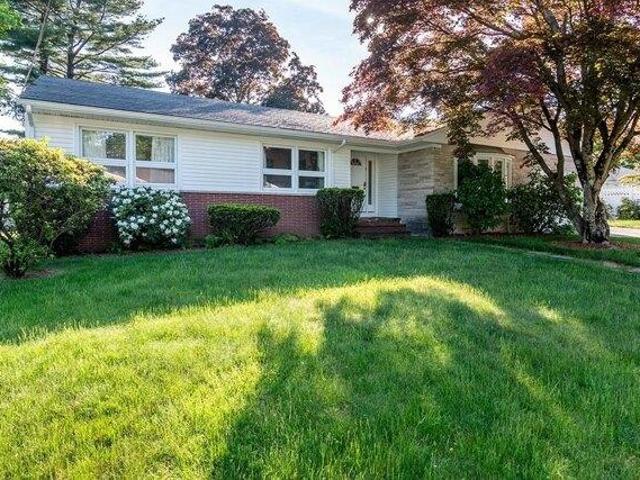 house with 4 bedroom, Cranston RI DS103247251