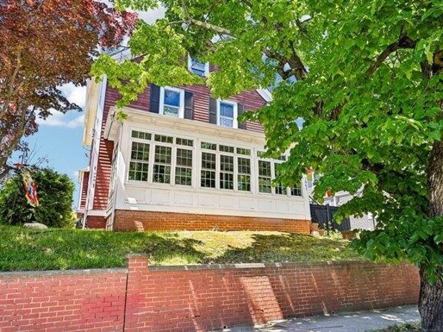 house with 4 bedroom, Cranston RI DS103437585