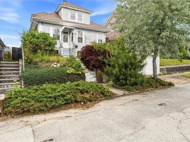 house with 4 bedroom, Cranston RI DS104078279