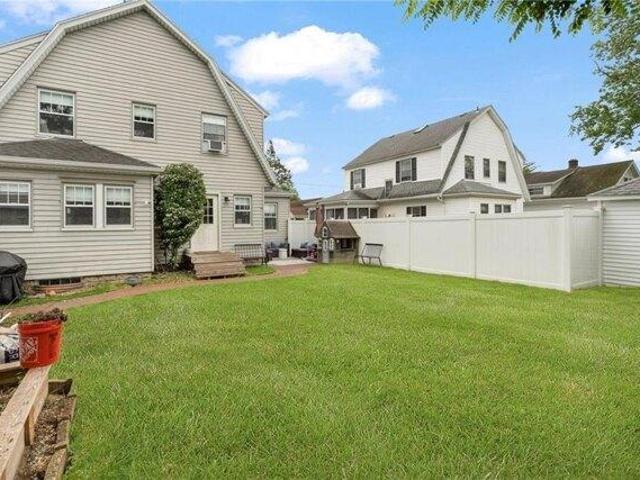 house with 4 bedroom, Cranston RI ES103019955