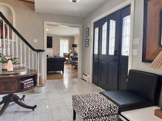 house with 4 bedroom, Cranston RI ES103444302