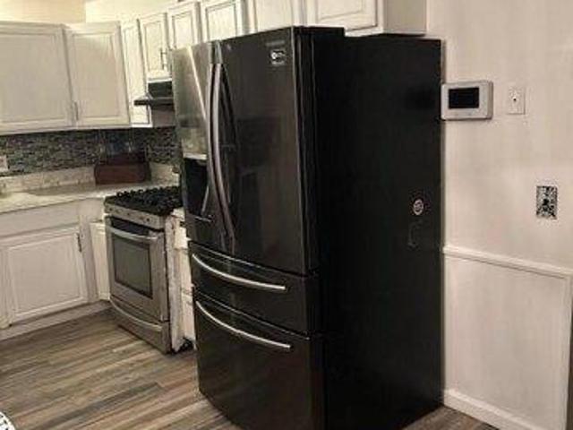 house with 4 bedroom, Cranston RI ES104261921
