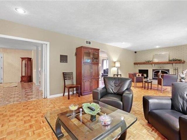 house with 4 bedroom, Cranston RI ES105094742