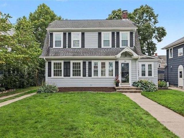 house with 4 bedroom, Cranston RI ES105106662