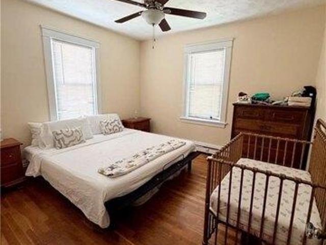 house with 4 bedroom, Cranston RI ES105207615