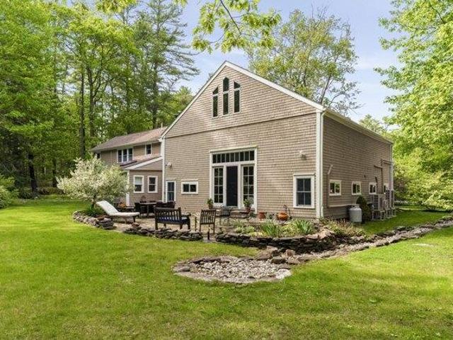 house with 4 bedroom, Cumberland ME DLS103074471