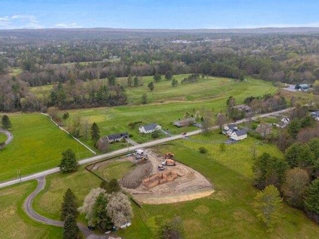 house with 4 bedroom, Cumberland ME DS102409961