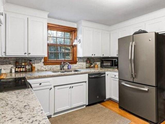 house with 4 bedroom, Cumberland ME DS102668708