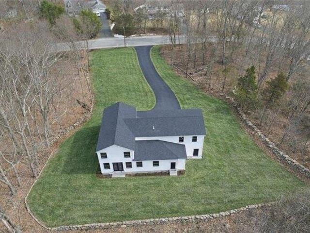 house with 4 bedroom, Cumberland RI DLS101529305
