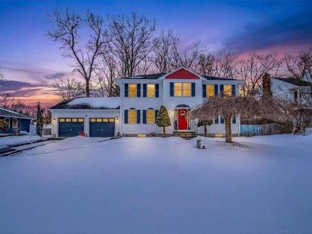 house with 4 bedroom, Cumberland RI DLS101633337
