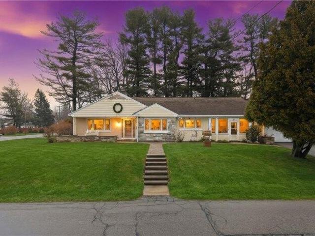 house with 4 bedroom, Cumberland RI DLS102255849