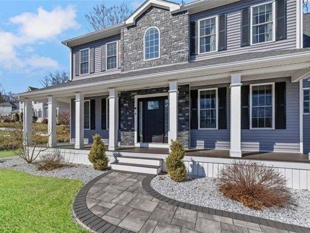 house with 4 bedroom, Cumberland RI DLS102318401