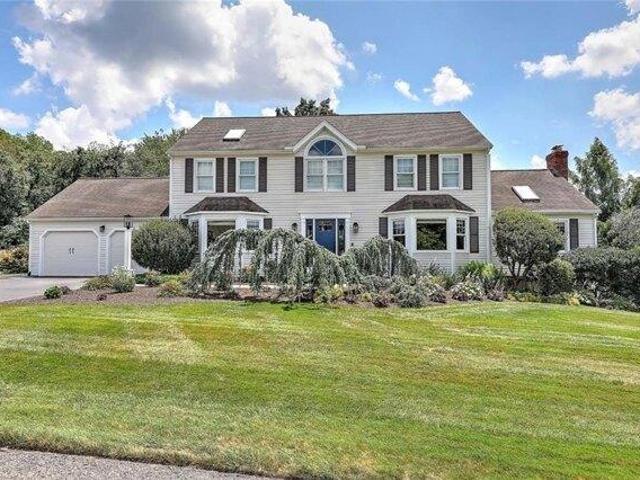 house with 4 bedroom, Cumberland RI DS104233078