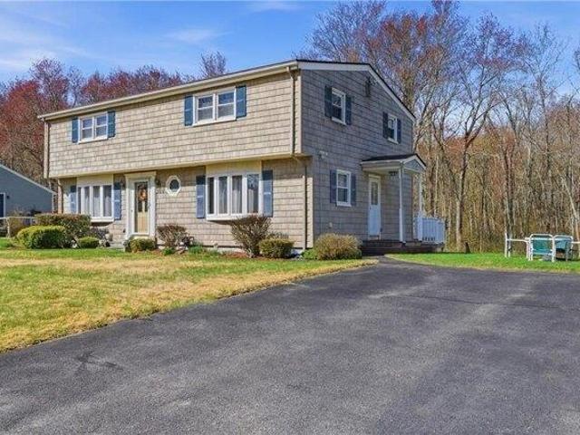 house with 4 bedroom, Cumberland RI DS102282465