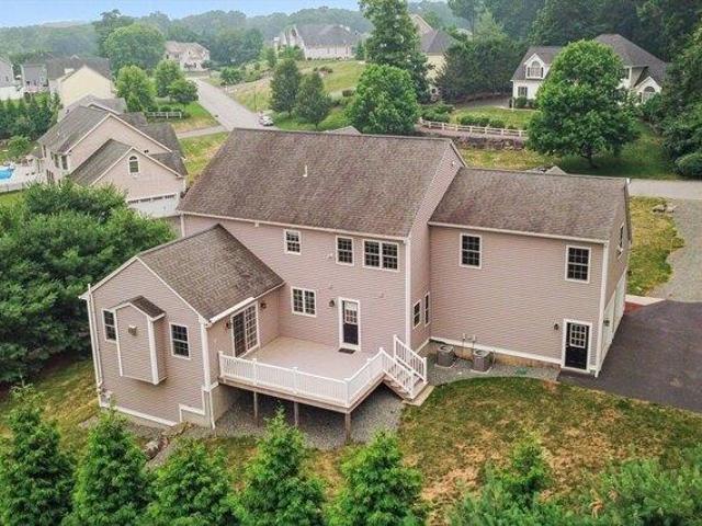 house with 4 bedroom, Cumberland RI ES105115873