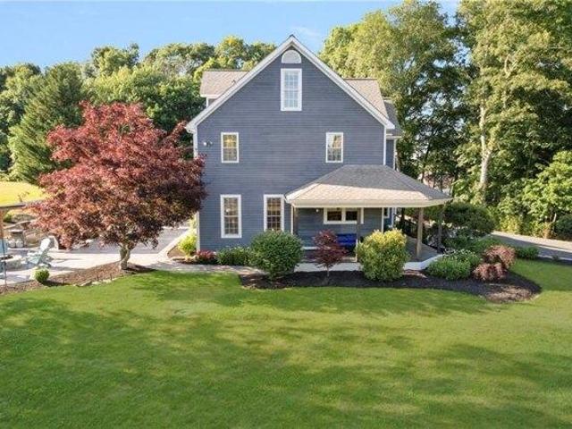 house with 4 bedroom, Cumberland RI ES105142450