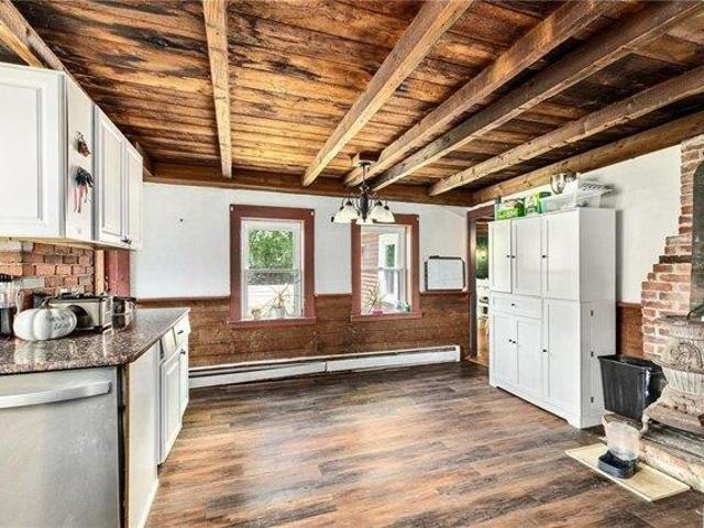 house with 4 bedroom, Cumberland RI ES105229875