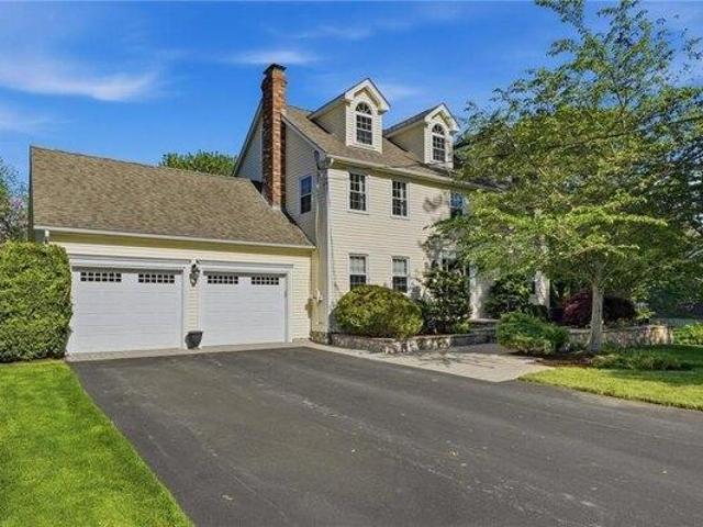house with 4 bedroom, Cumberland RI ES103019627