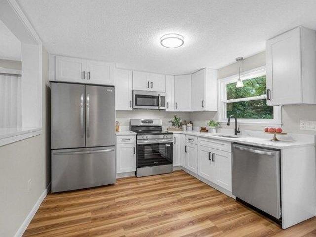 house with 4 bedroom, Danvers MA DS104075263