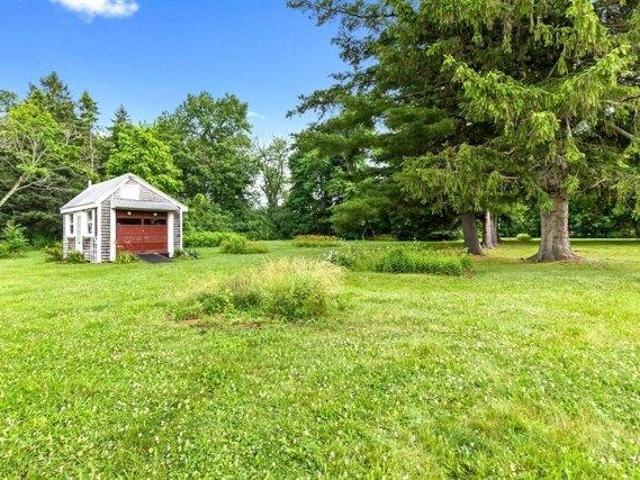 house with 4 bedroom, Danvers MA ES104233823