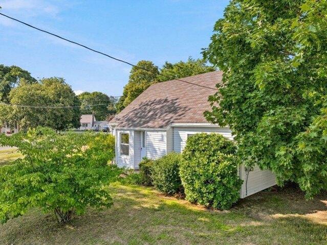 house with 4 bedroom, Danvers MA ES105106221